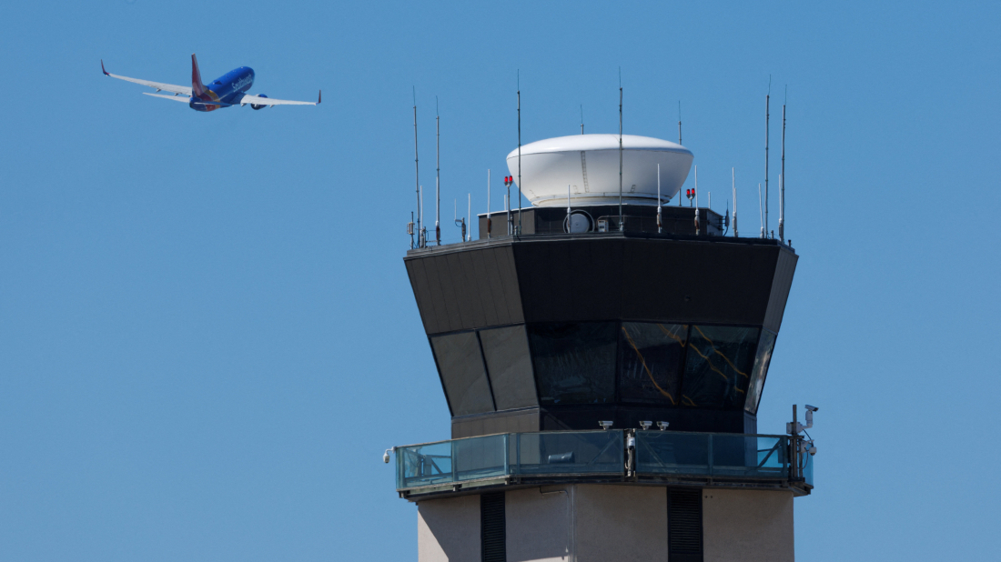 U.S. warns air traffic controllers could be dismissed as shu | AnewZ