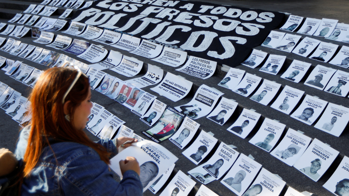 Venezuela frees dozens held after post-election protests | AnewZ