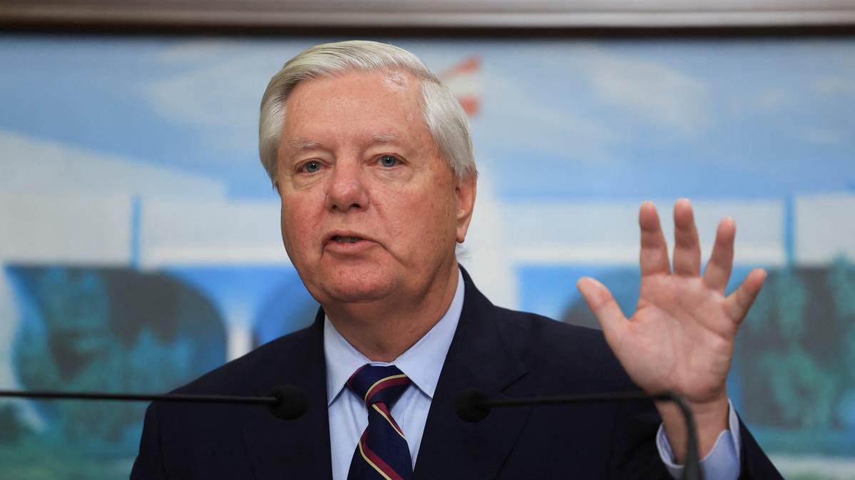 ‘Iran, help is on the way’, says U.S. Senator Lindsey Graham | AnewZ