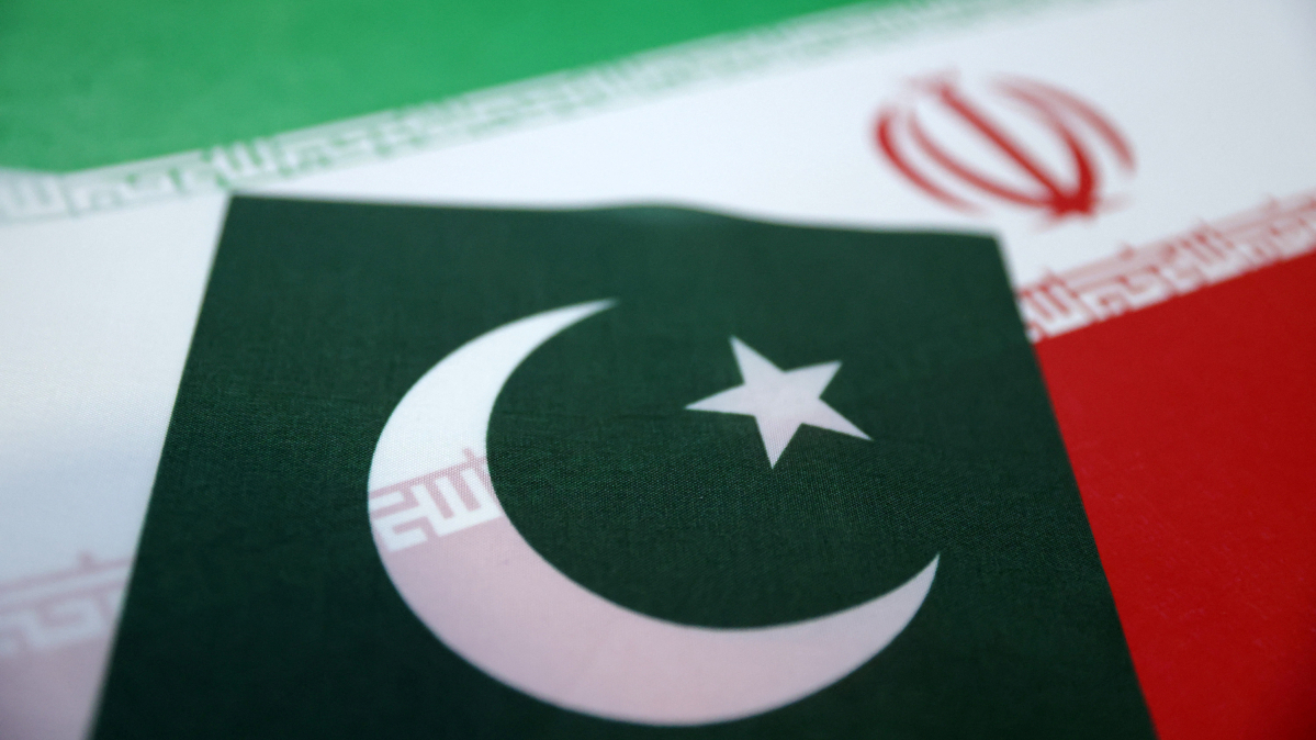 Pakistan urges citizens to avoid travel to Iran | AnewZ