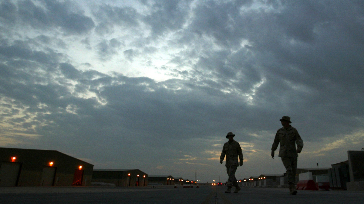 UK, U.S. withdraw personnel from Middle East, Iran tensions | AnewZ