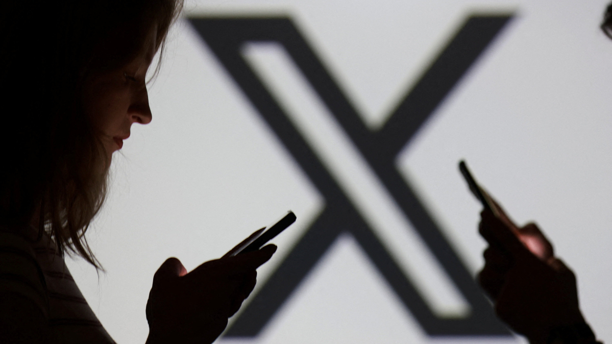 Elon Musk's X social media down for 100,000+ globally | AnewZ