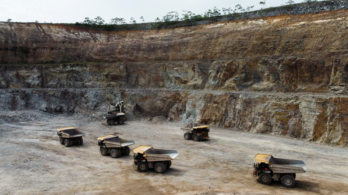 Angola mine collapse kills 28 | AnewZ