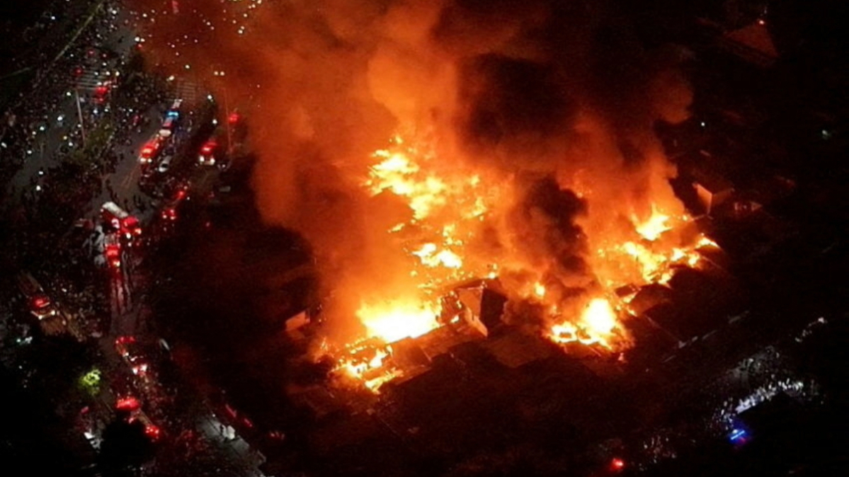 Massive fire in Jakarta leaves hundreds displaced | AnewZ
