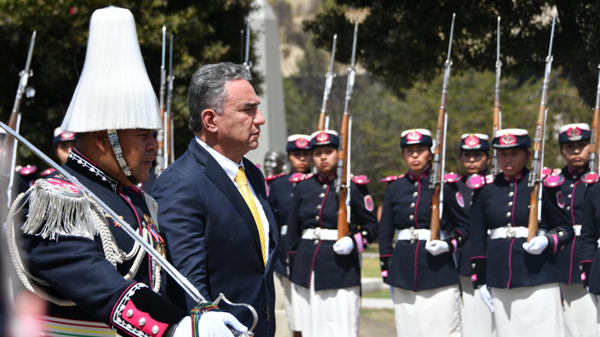 Bolivia's Defence Minister resigns as capital city blockaded | AnewZ